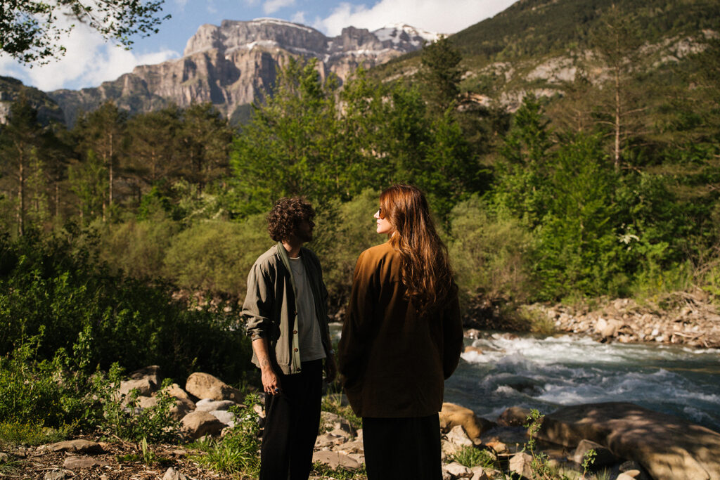 María Rodés e Idoipe convierten las leyendas del Pirineo en electrónica ...
